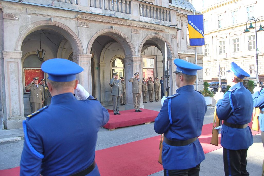 Serbian Armed Forces Chief of General Staff visits Bosnia and ...